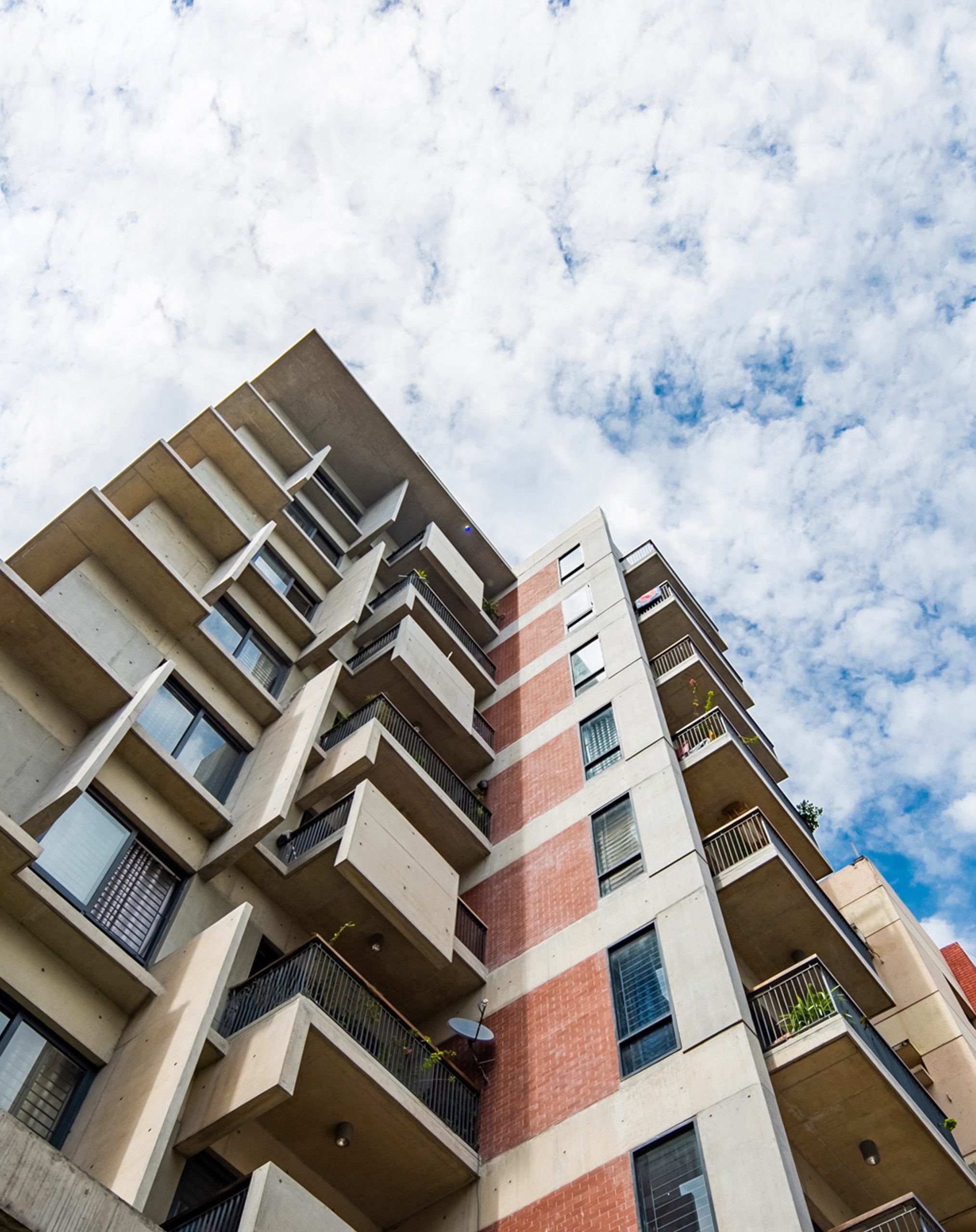 REAL ESTATE PROJECTS Signature11