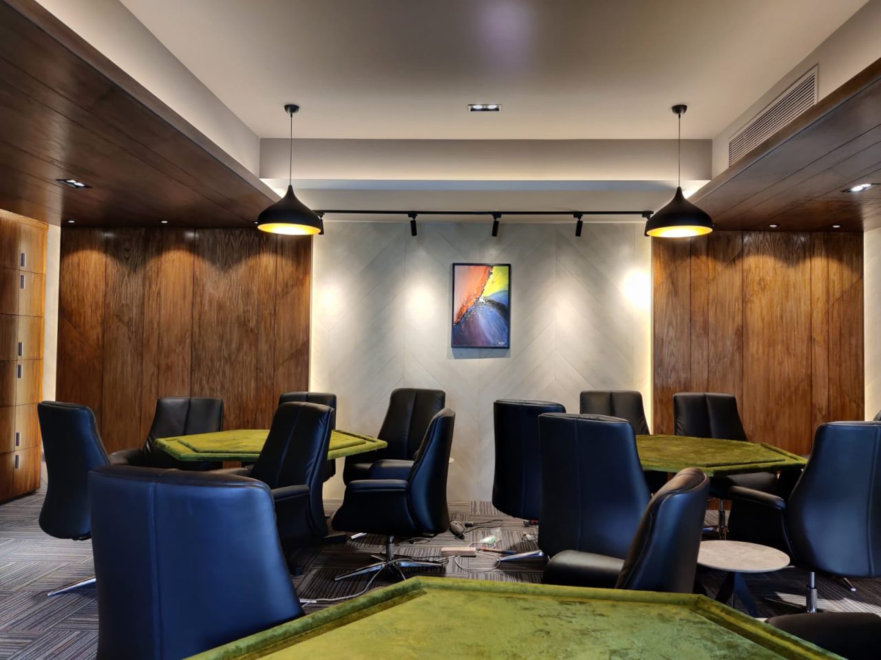 INTERIOR FIT-OUT PROJECTS Signature11